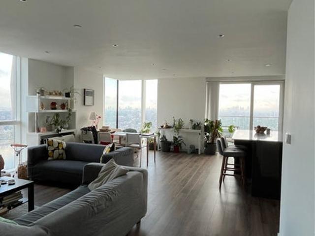 Room at Devan Grove, Greater London