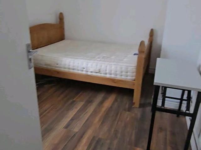 Room at D'Eynsford Road, Greater London