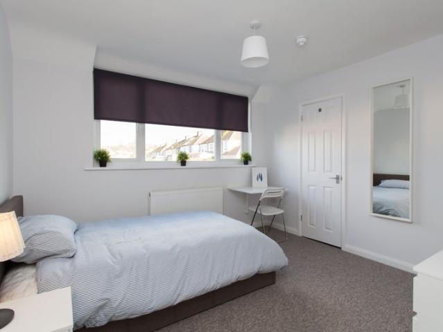 Room at Dickens Road, Maidstone