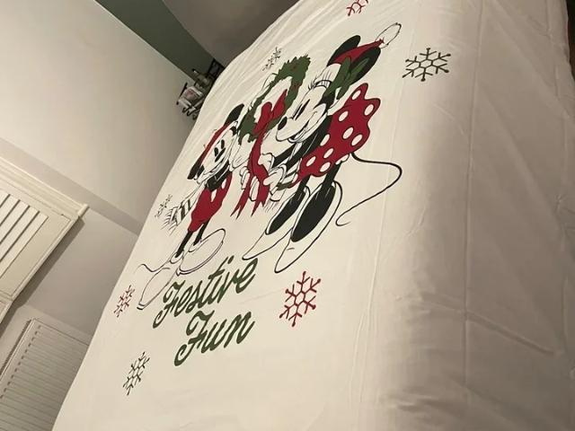 Room at Dinton Road, Greater London