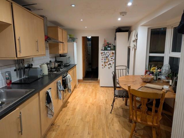 Room at Disraeli Road, Greater London