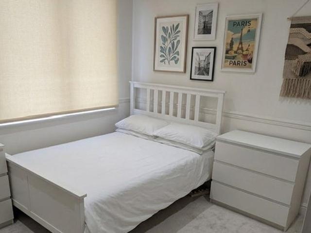 Room at Dockside Road, Greater London