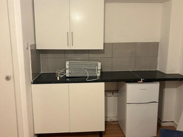 Room at Dobbin Close, Greater London