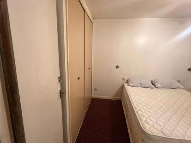 Room at Dobson Road, Crawley