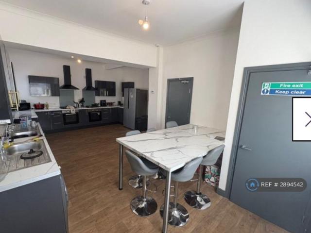 Room at Dodsworth Street, Doncaster