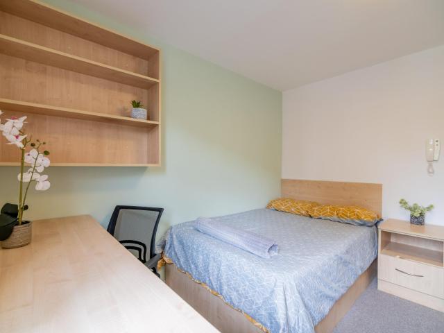 Room at City Centre Arcade, Birmingham