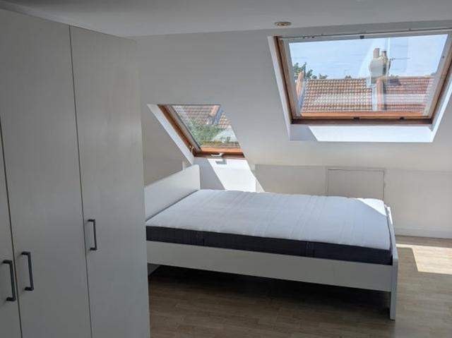 Room at Dominion Road, Greater London