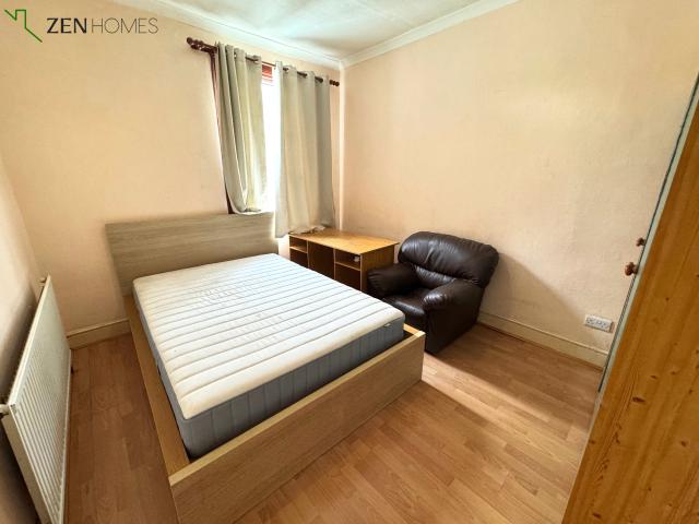 Room at Dongola Road, Greater London