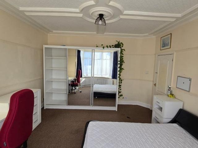 Room at Donington Avenue, Greater London