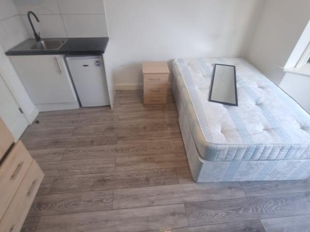 Room at Dorchester Waye, Greater London