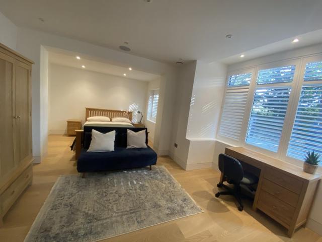 Room at Dorset Road, Greater London