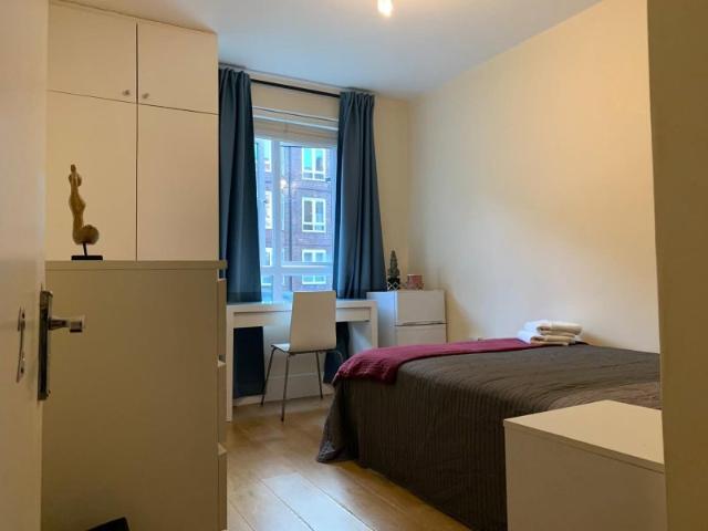 Room at Dorset Road, Greater London