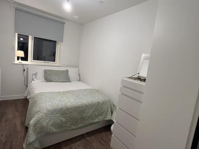 Room at Dorset Road, Greater London