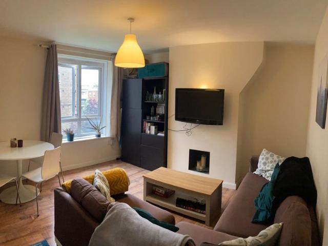Room at Dorset Road, Greater London