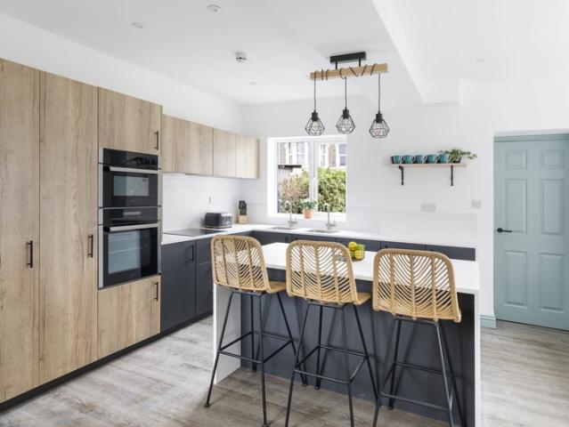 Room at Downend Road, Bristol