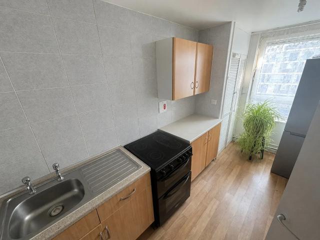 Room at Downham Road, Greater London
