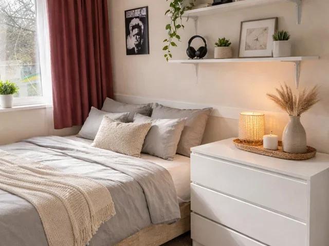Room at Downs Road, Canterbury
