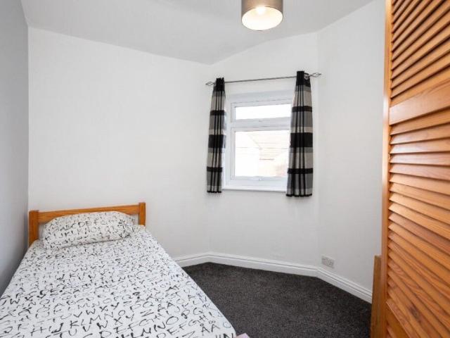 Room at Douglas Street, Salford