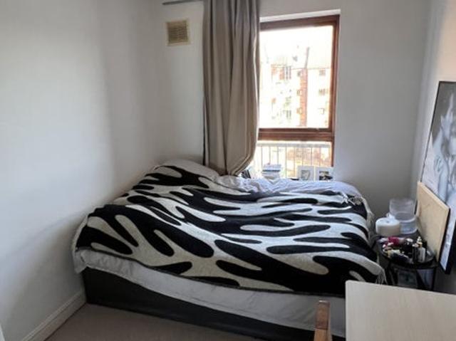Room at Douglas Path, Greater London