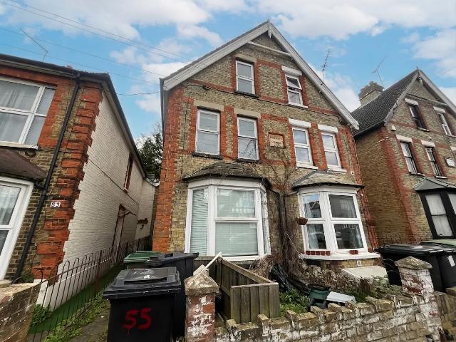 Room at Douglas Road, Maidstone