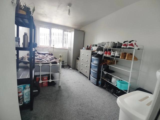 Room at Dovedale Crescent, Crawley