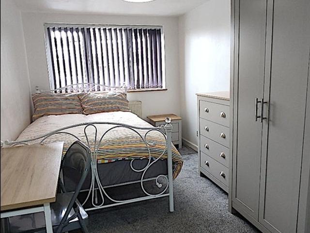 Room at Dovedale Crescent, Crawley
