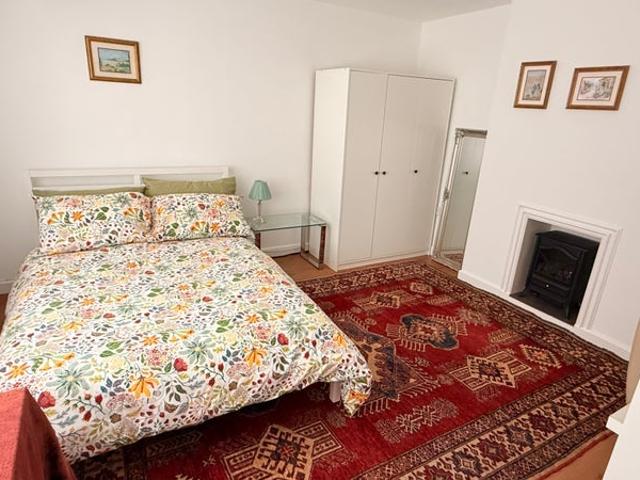 Room at Doyle Avenue, Cardiff