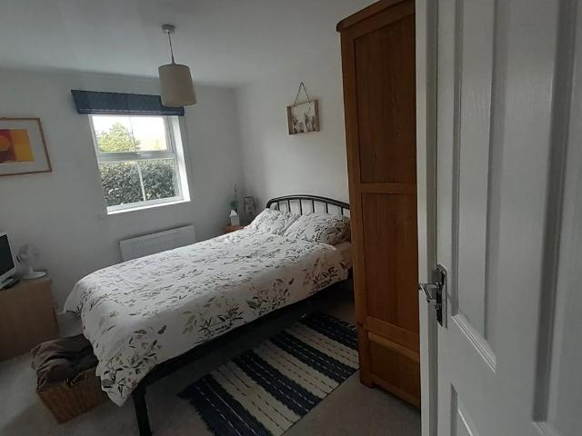 Room at Drakes Avenue, Leighton Buzzard