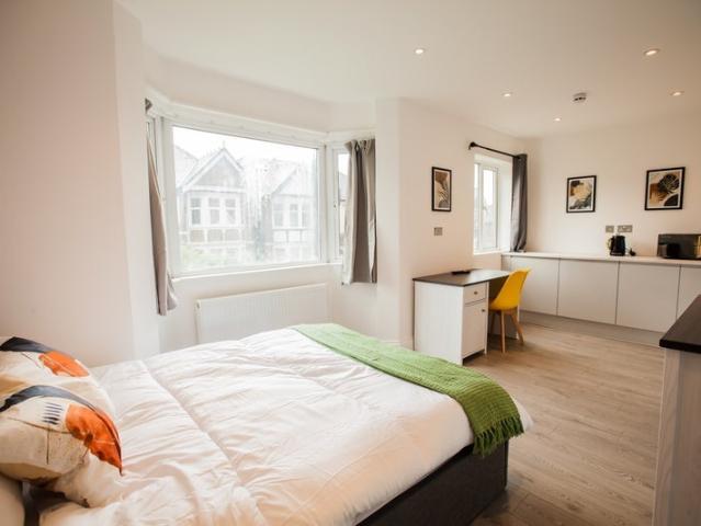 Room at Drayton Bridge Road, Greater London
