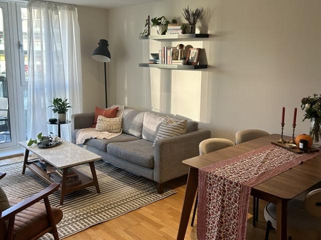 Room at Drayton Park, Greater London
