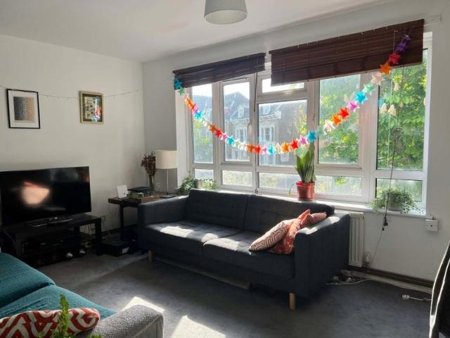 Room at Drayton Park, Greater London