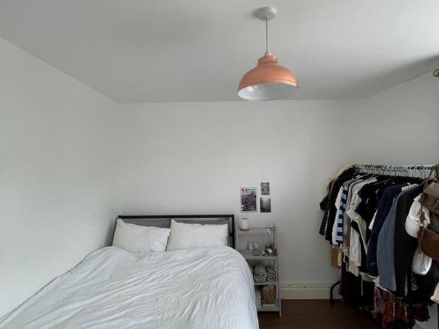 Room at Drummond Road, Greater London