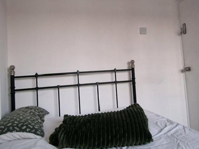 Room at Druid Street, Greater London