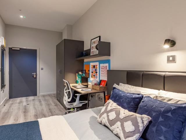 Room at Drury Lane, Greater London