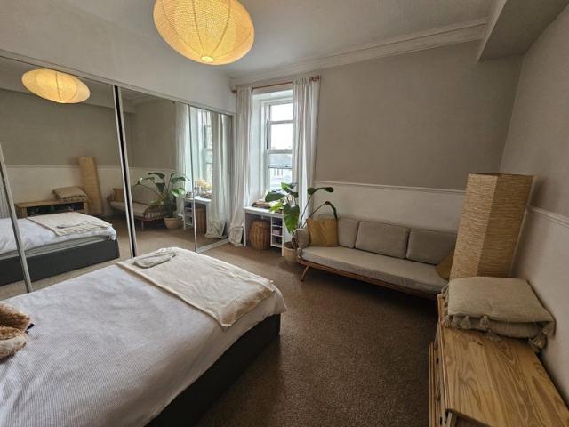 Room at Dryden Street, City of Edinburgh