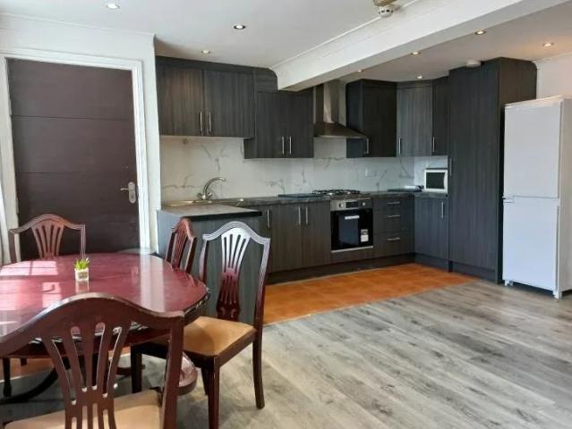 Room at Eton Avenue, Greater London