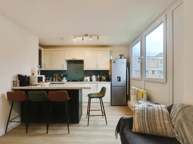 Room at Evenwood Close, Greater London