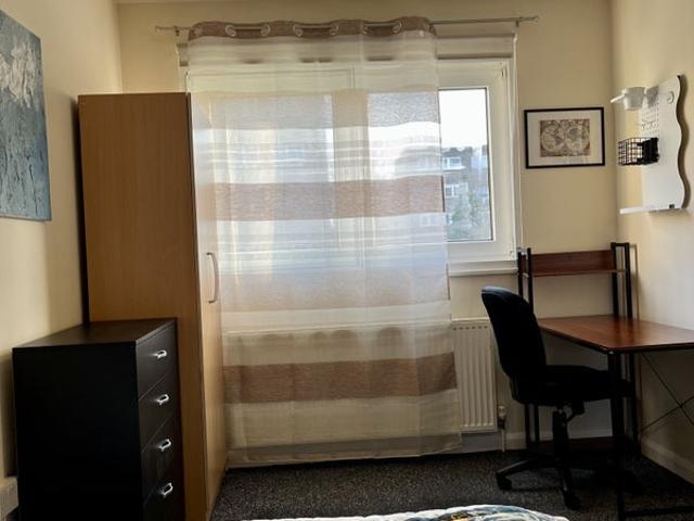 Room at Eversholt Street, Greater London