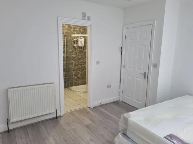 Room at Eversleigh Road, Greater London