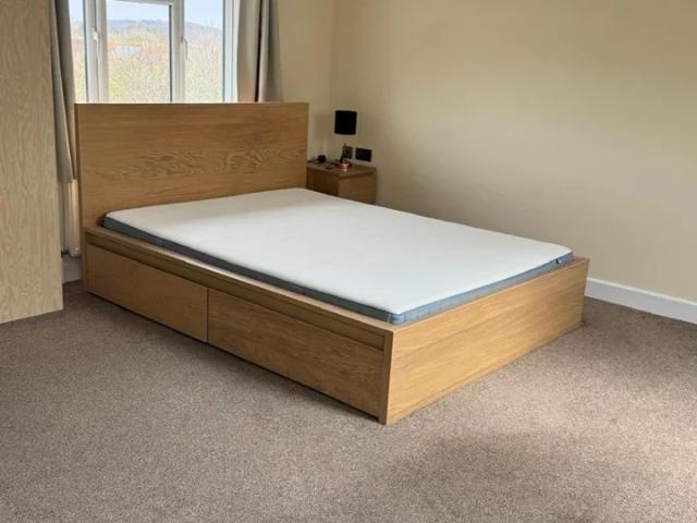 Room at Evesham Close, Greater London