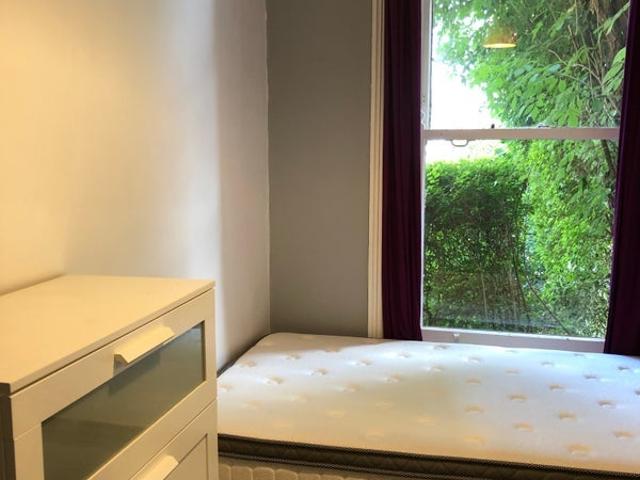 Room at Exeter Road, Greater London