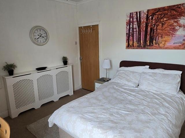 Room at Exmouth Place, Bradford