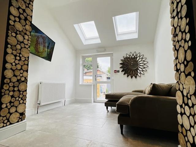 Room at Eagle Road, Bristol