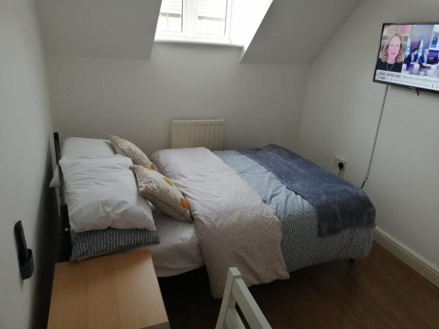 Room at Eagle Way, Peterborough