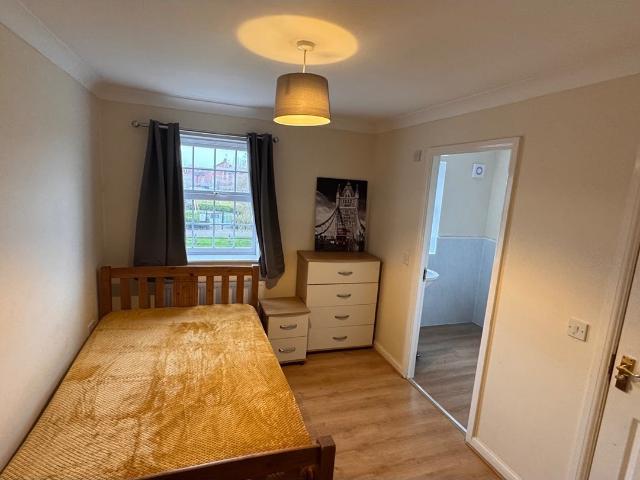 Room at Eagle Way, Peterborough