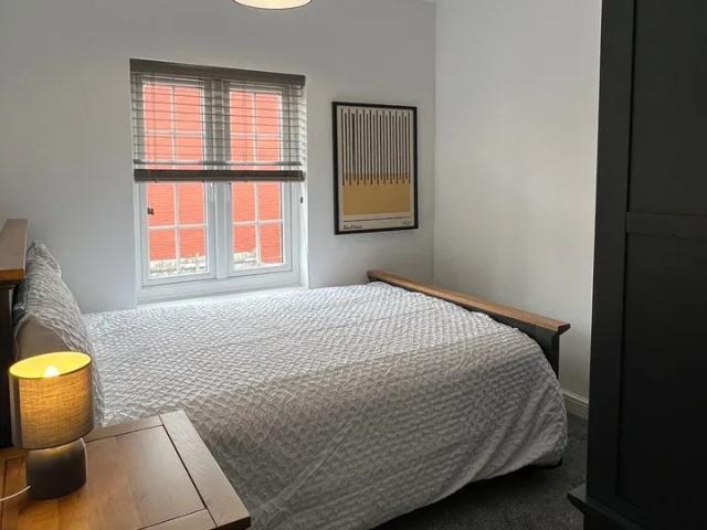 Room at Eade Road, Norwich