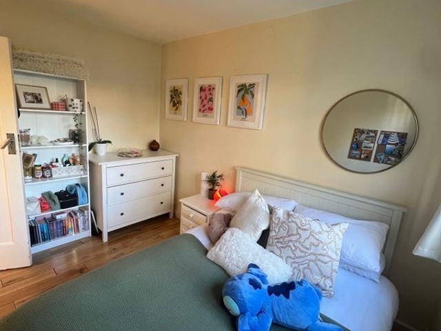 Room at Ealing Village, Greater London