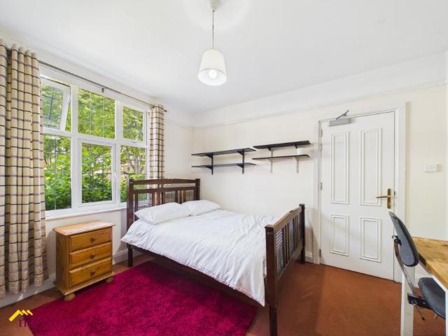 Room at Easington Road, Cherwell District