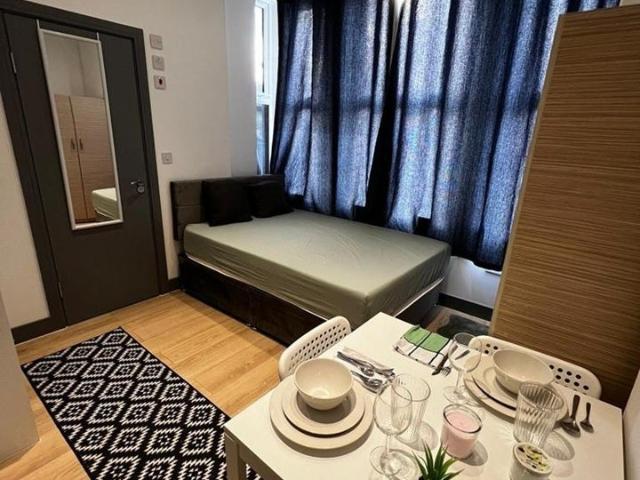 Room at Eastwood Street, Greater London