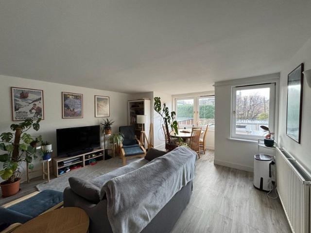 Room at East Castle Road, City of Edinburgh